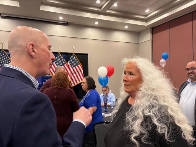 Ricketts wins GOP primary; Burbank wins Democratic nod