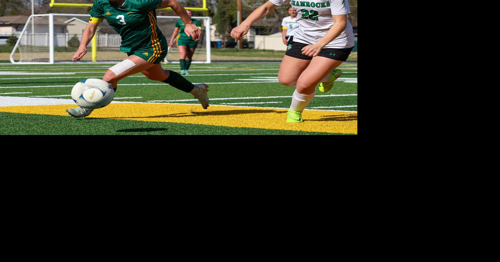 Kearney Catholic boys soccer wins, girls fall to Columbus Scotus