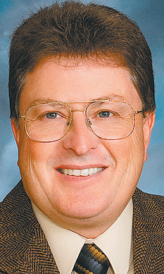 Clouse honored for service to Kearney