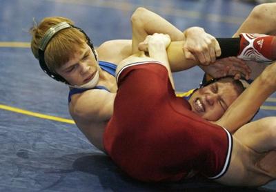 Kearney High wrestlers dominant in winning pair of duals