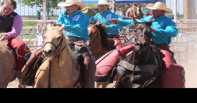 Like father, like sons: Hazard's Heikels work together in rodeo arena