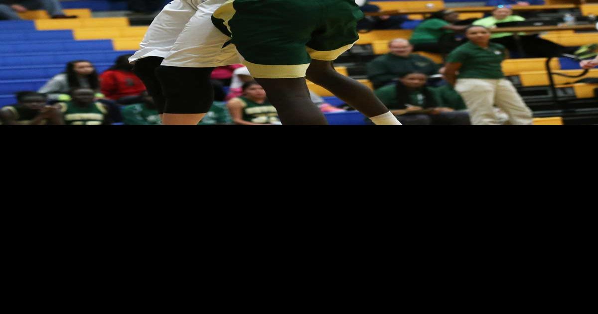 Bearcats light up scoreboard in blowout victory