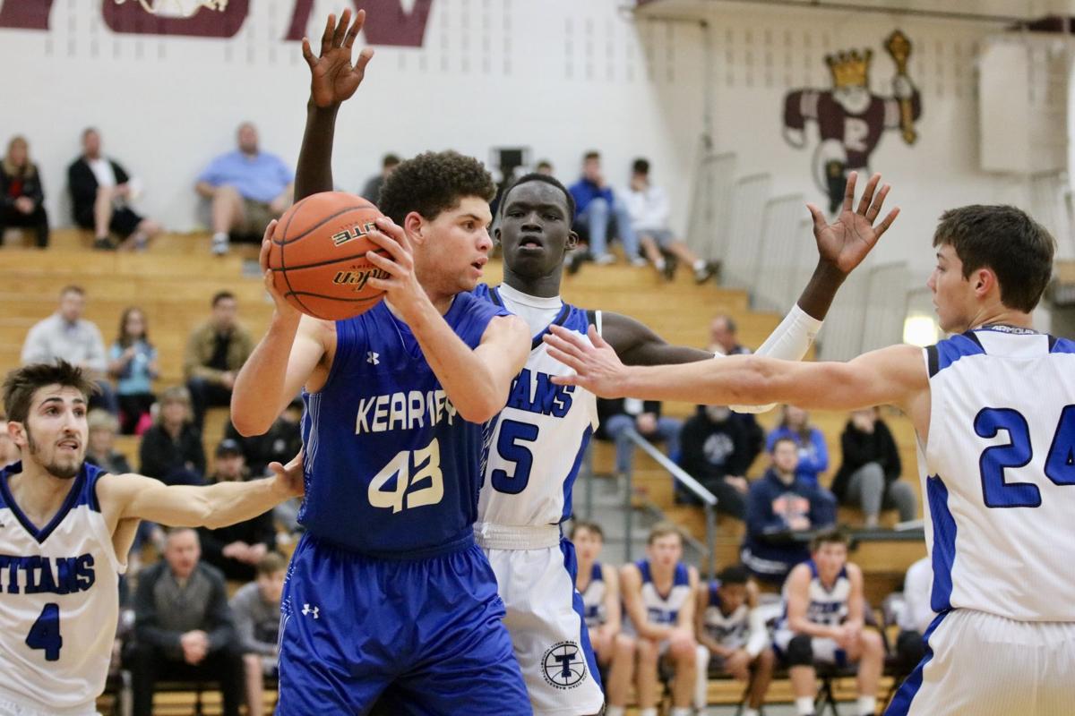 Shiloh Robinson has double double in Bearcats' win over Titans