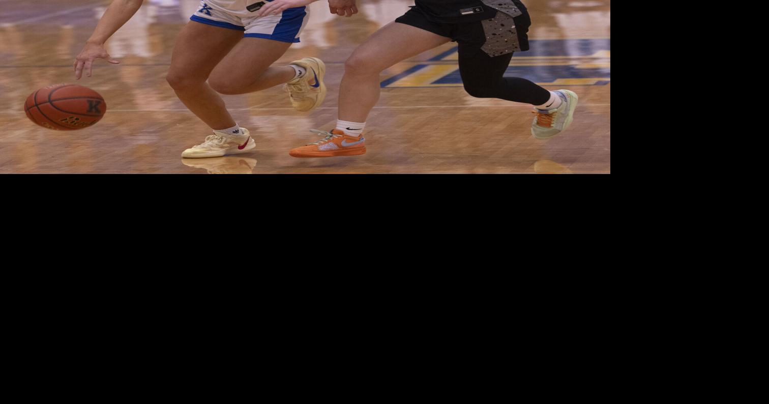 Kearney High clamps down, gets subdistrict win over Lincoln Northeast