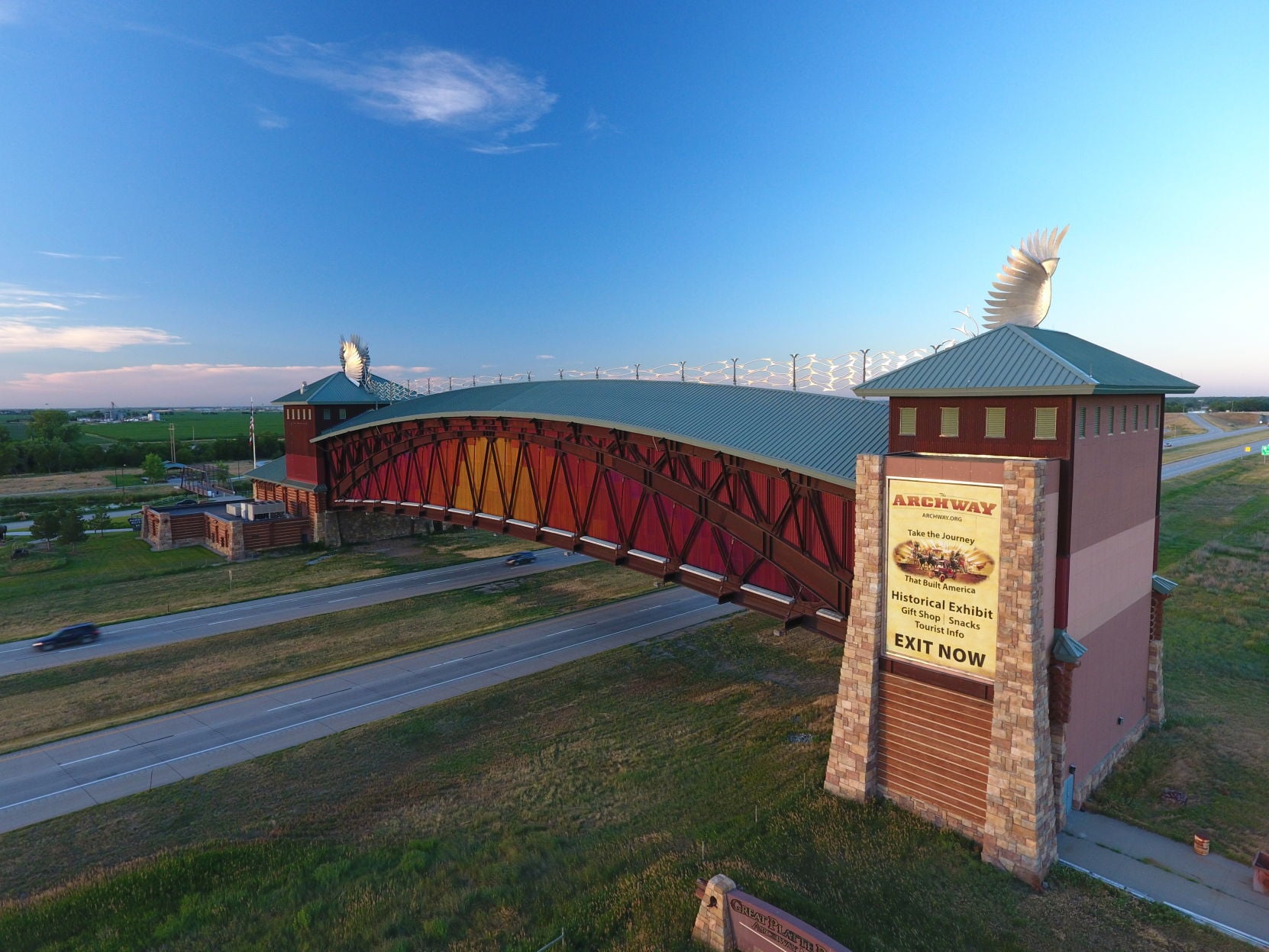 AI image falsely claimed Kearney Archway on I-80 toppled