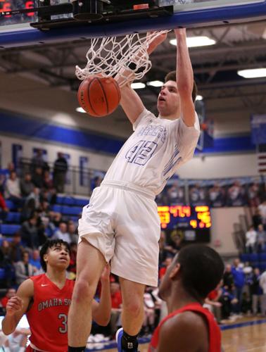 Robinson-Stroh combo leads Bearcats to dominating win over Packers