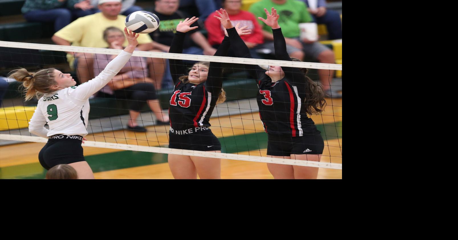 Kearney Catholic gets big win over Amherst before conference tourney