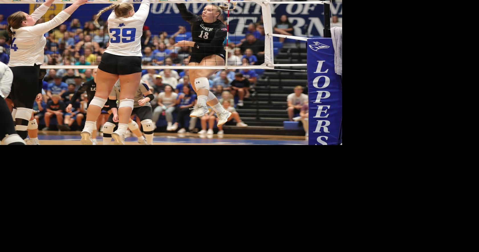 Photos: UNK vs. Peru State volleyball