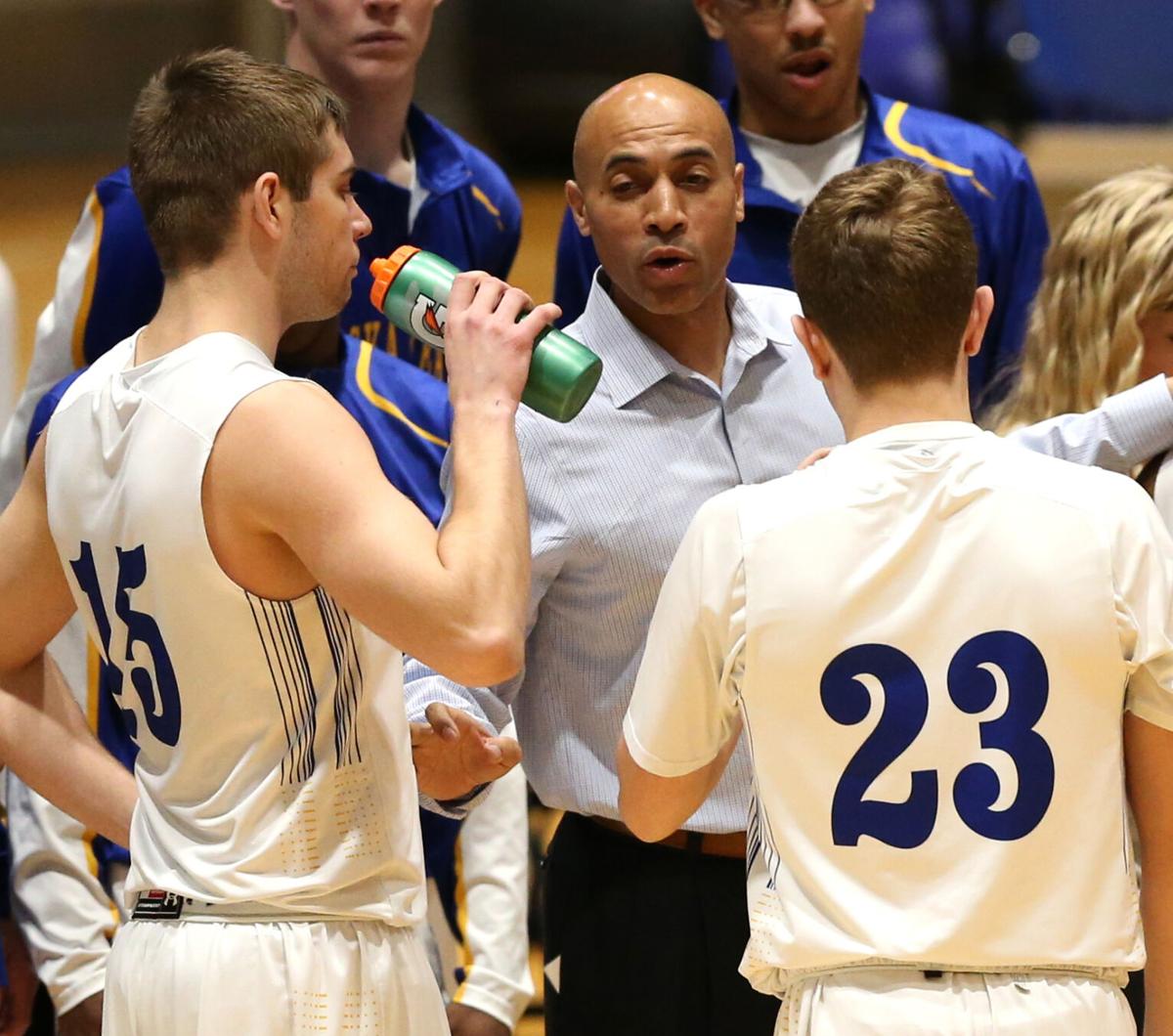 UNK’s Kevin Lofton signs contract extension through 2023
