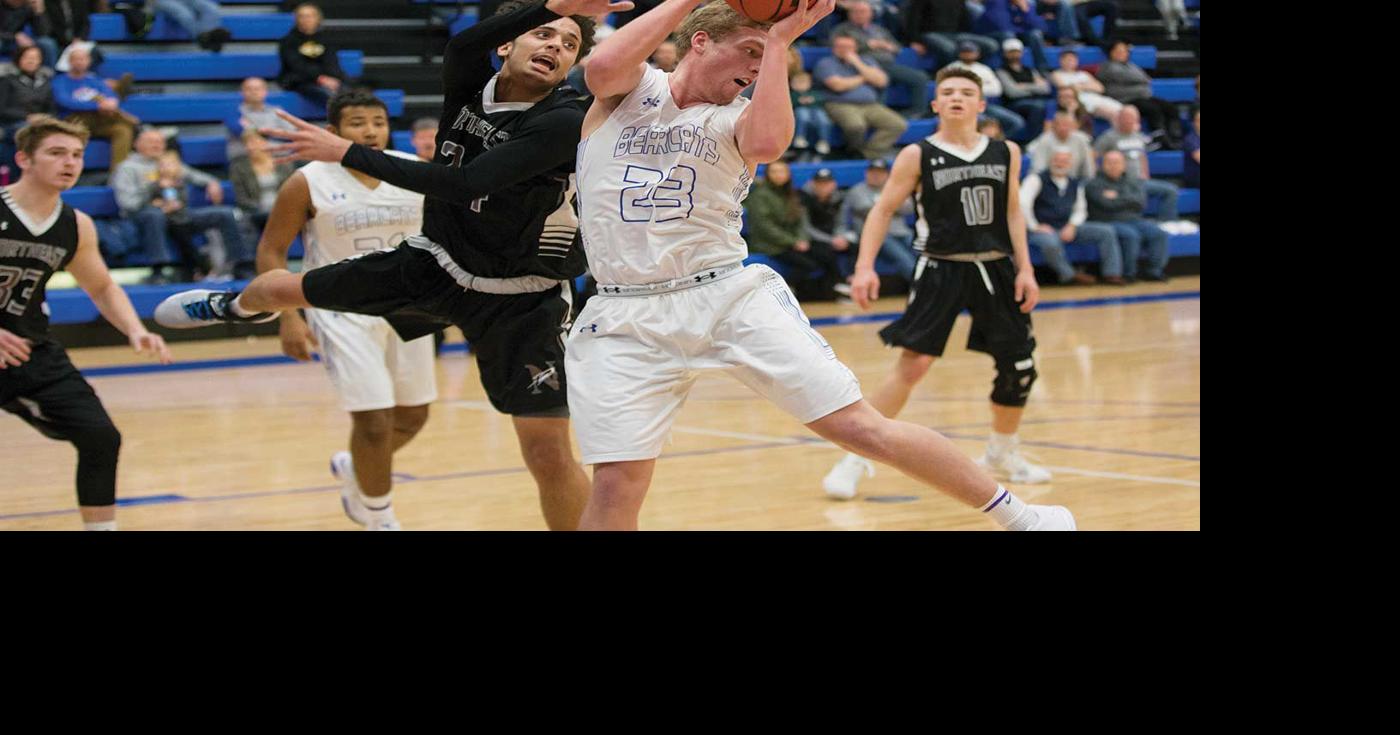 Growing up: Seth Stroh, Kanon Koster provide spark to Bearcats in win