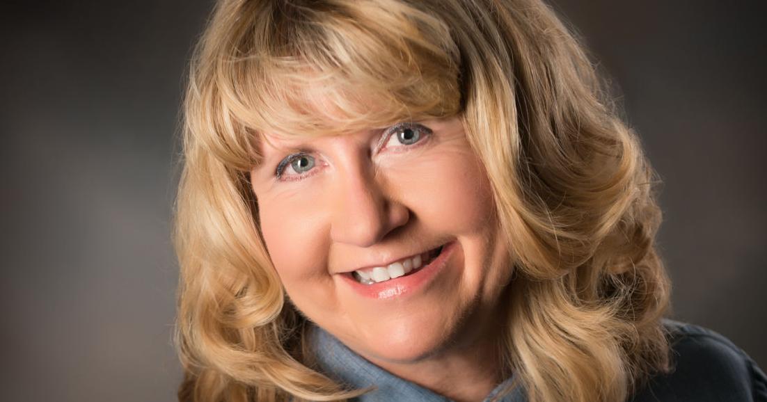 Tami Moore presenting ‘Family Matters’ as part of UNK’s Last Lecture series