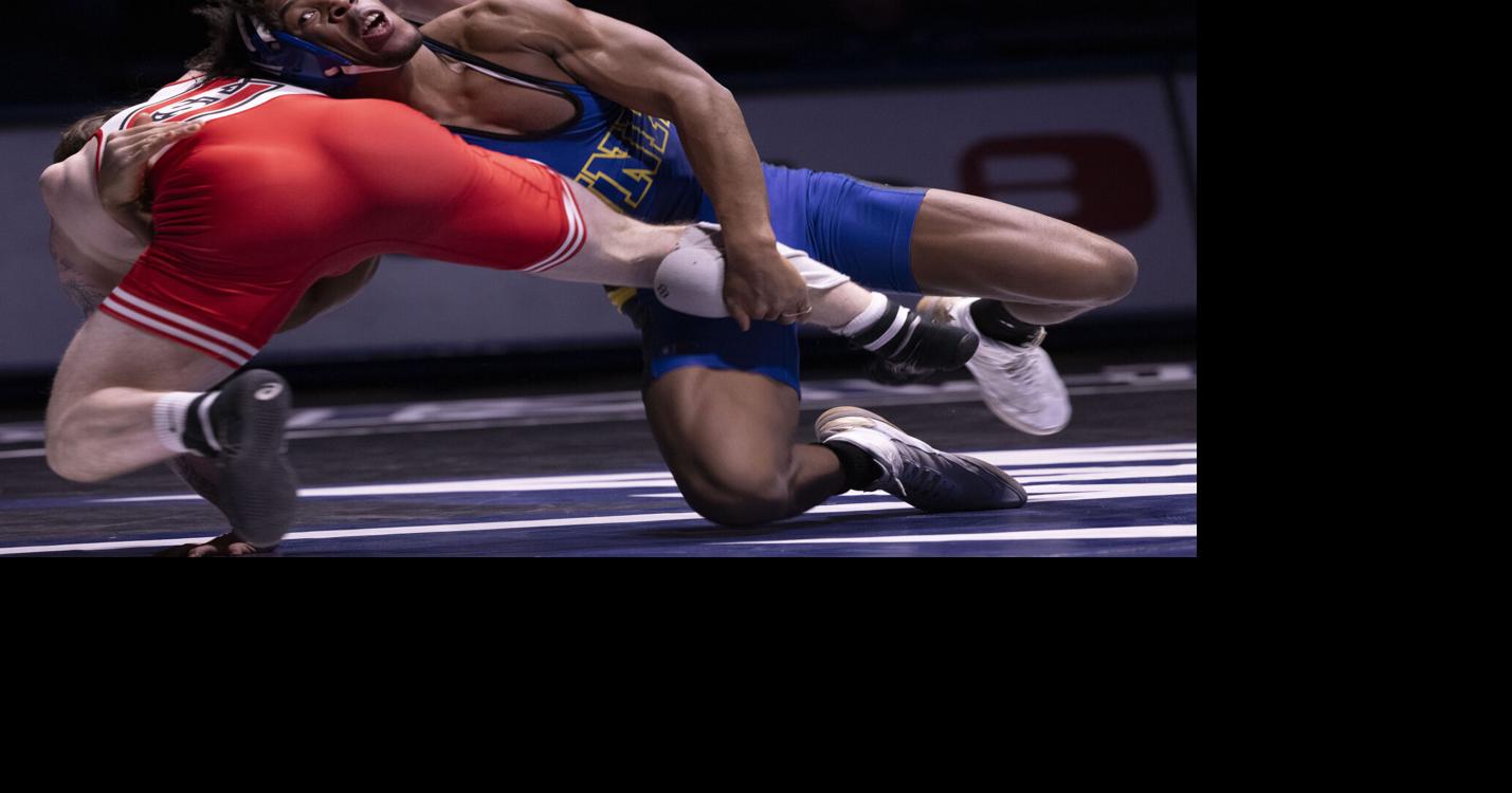 UNK werstlers fall one point short of upsetting No. 1