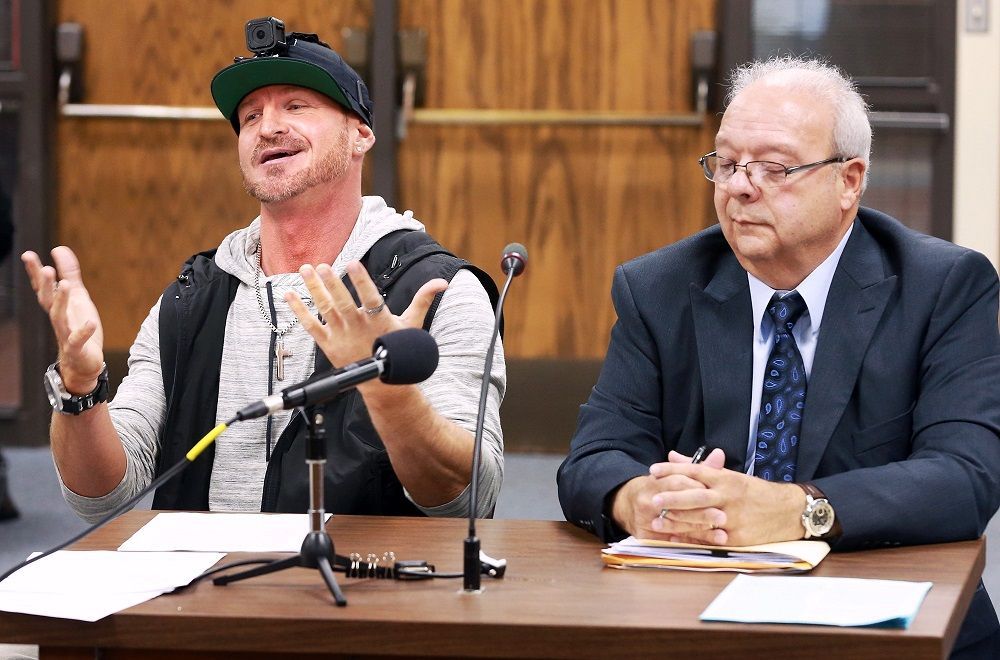 Harrington says he will sue city of Hastings for $100 million