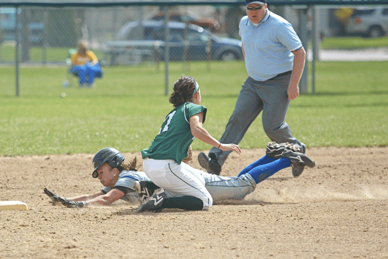 UNK softball loses for 14th time in 15 games