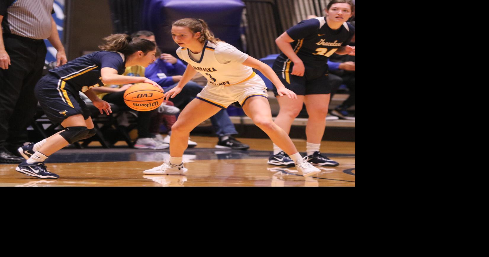 Loper defense 'overwhelming' in win over Graceland