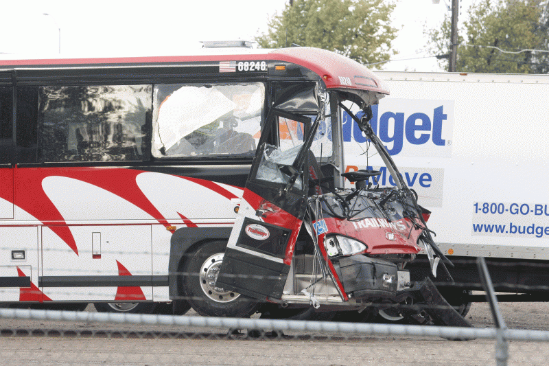 I-80 crash hurts 35; Semi, bus hit semi near Gibbon 2 a.m. today