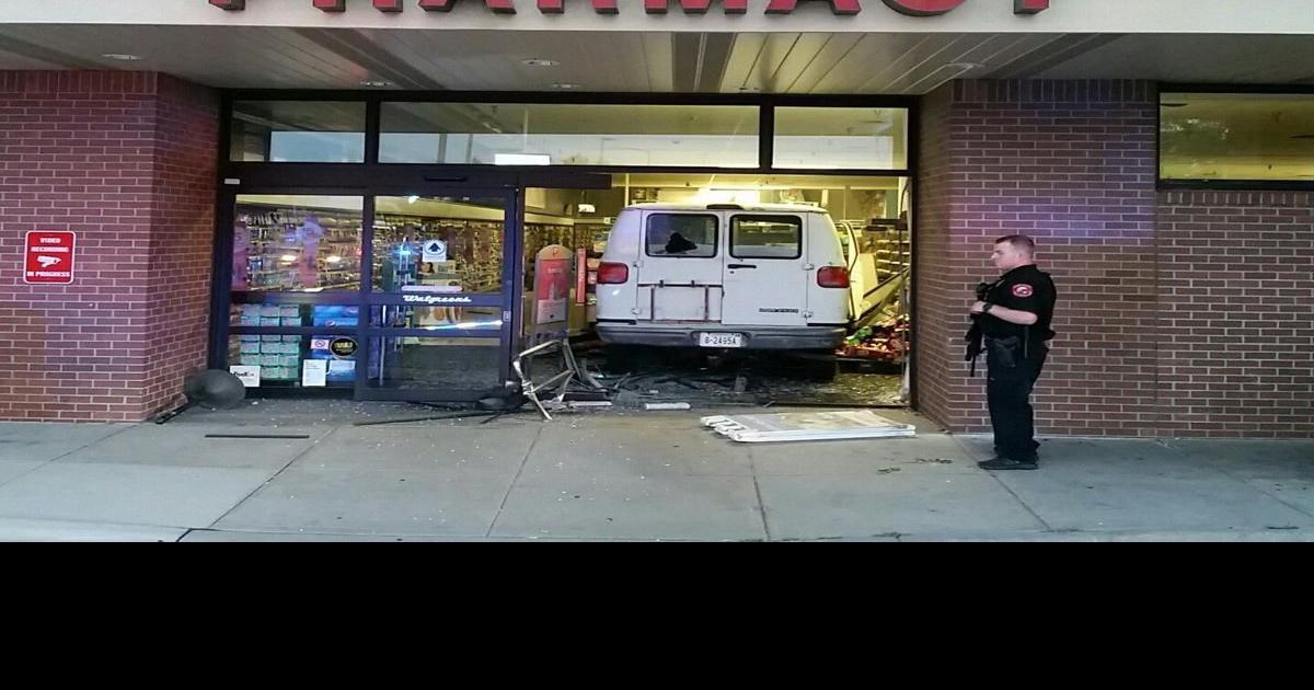 Van crashes into Grand Island Walgreens pharmacy