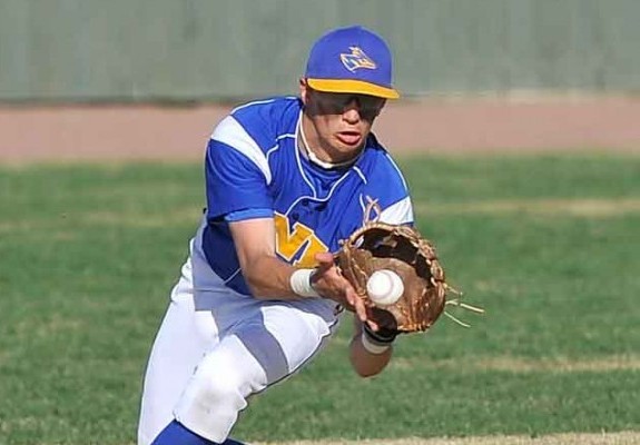UNK’s eight home runs helps Lopers avoid sweep by Rangers