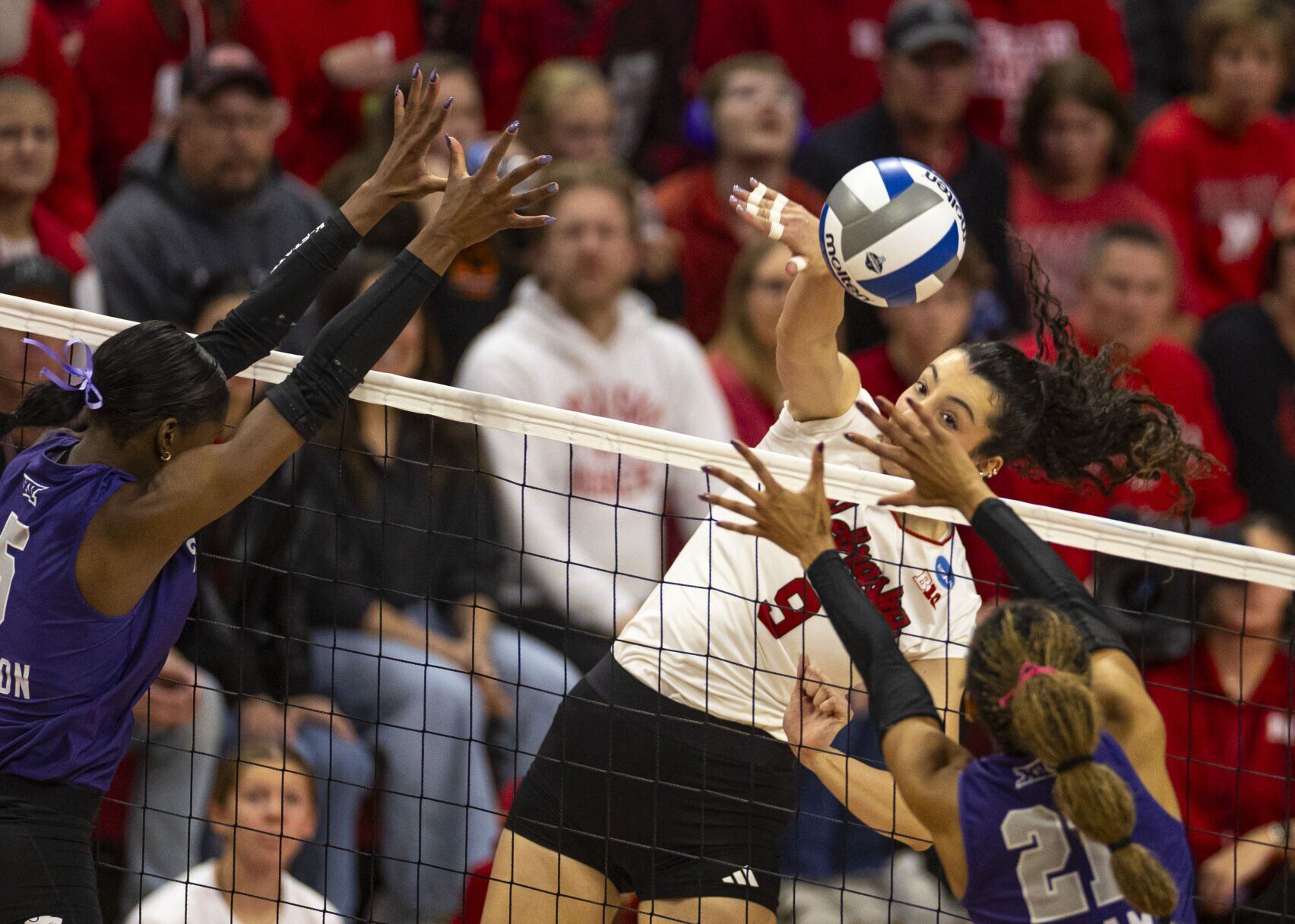 How to watch Nebraska volleyball's Sweet 16 match vs. Kansas