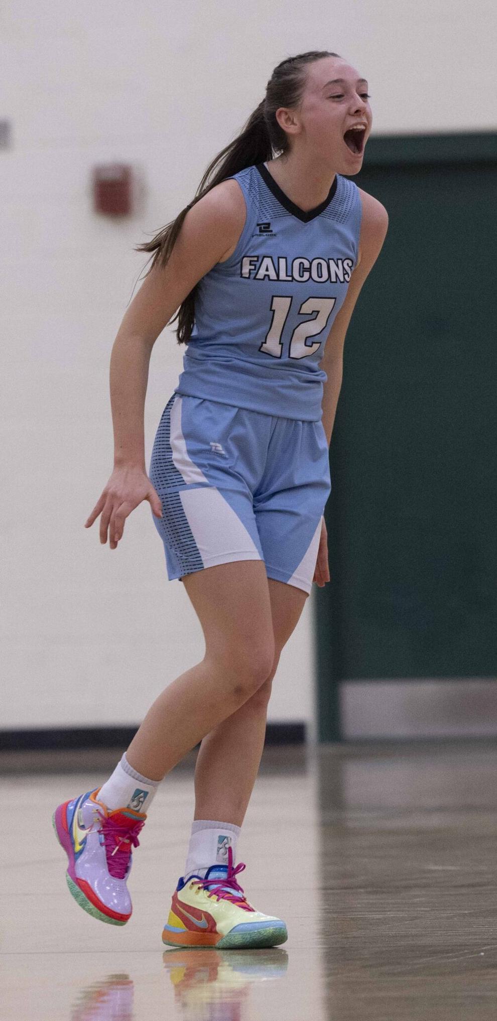 Wilcox-Hildreth survives Overton comeback, makes FKC final