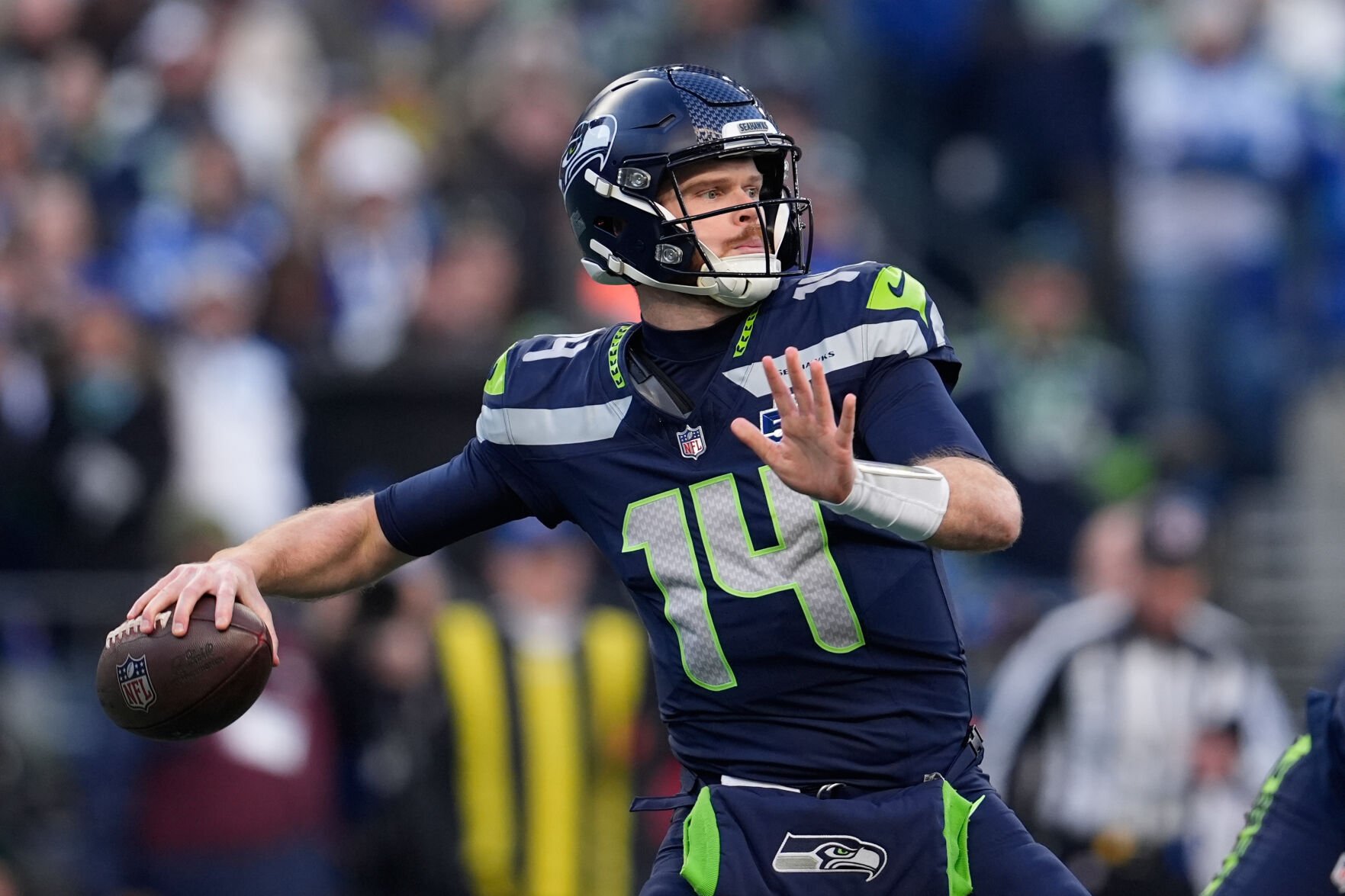 Seahawks' Sam Darnold beats fellow '18 QBs to Super Bowl