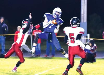 Back at full strength, Bertrand gets past Brady