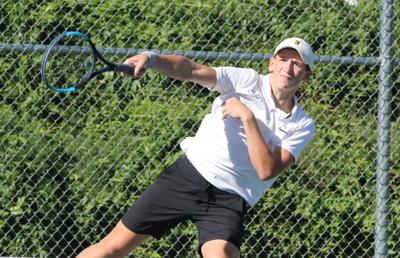 Kearney Catholic, Kearney High tennis teams win dual meets