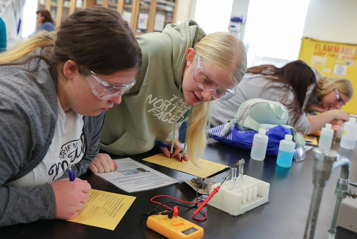 High schoolers step into the ‘cool’ world of STEM during UNK Science Day