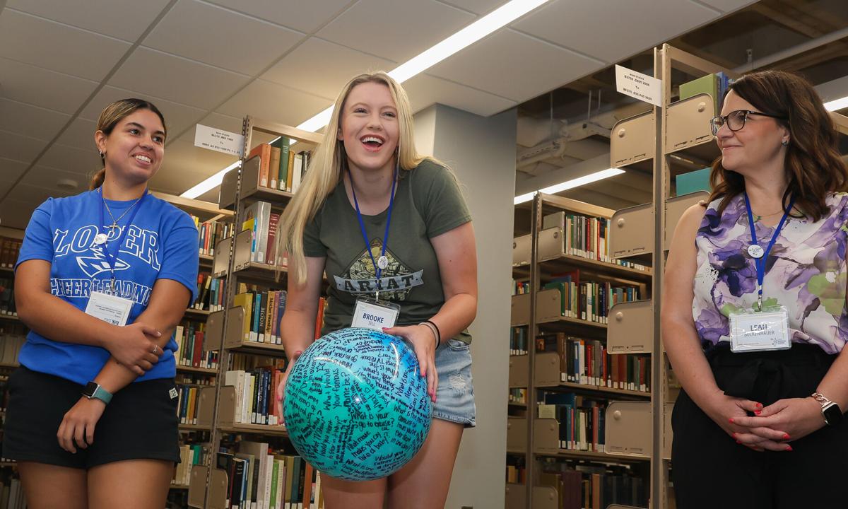 University of Nebraska at Kearney helps freshmen adjust