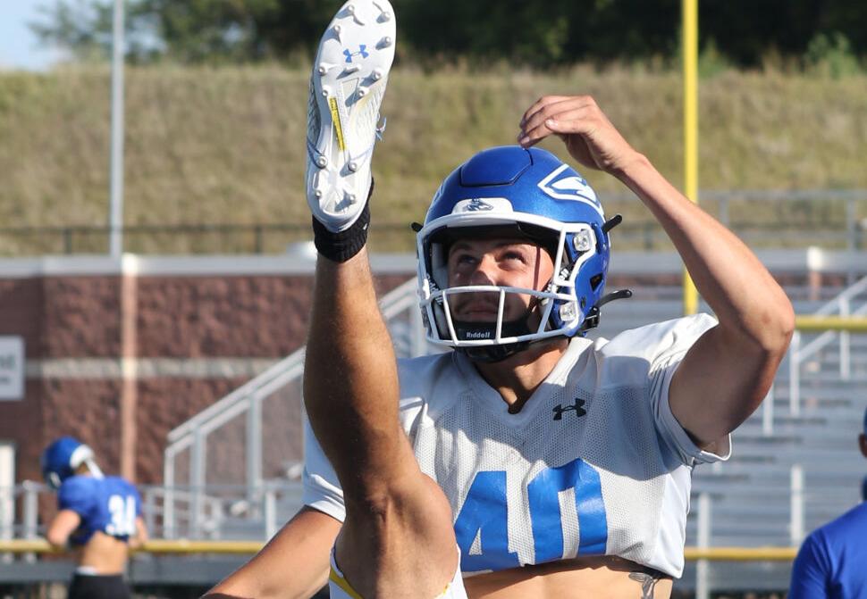 'Hunter the Punter' using all methods to rise from small school at UNK