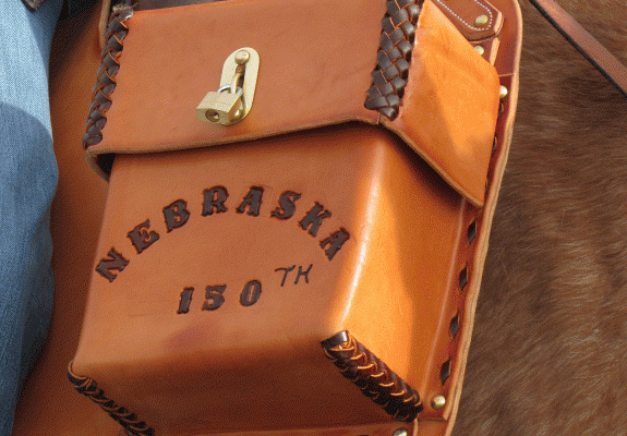 History buffs plant signs, make plans to remember Oregon Trail, Pony ...