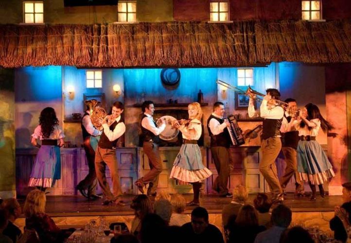 Taylors Traditional Irish Cabaret brings family-friendly vaudeville ... Taylors Traditional Irish Cabaret brings family-friendly vaudeville ...