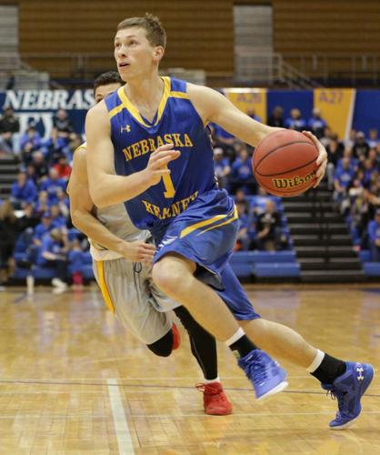 Beranek’s big night leads to Lopers’ third straight win