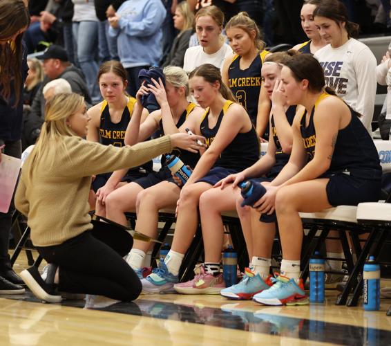 Wilcox-Hildreth girls avoid upset, advance to semifinals in FKC Tournament