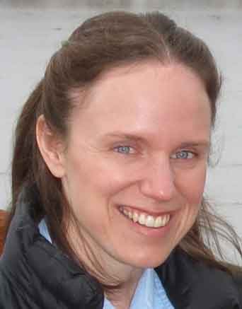 Transmitters allow Crane Trust scientists to follow whooping cranes ...