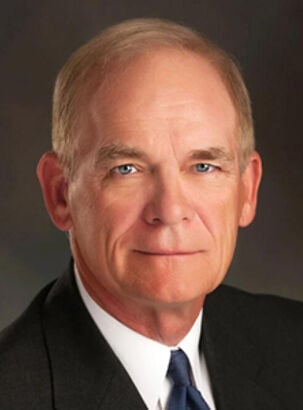 Kearney's legendaryk coach will be honored with name on KHS track