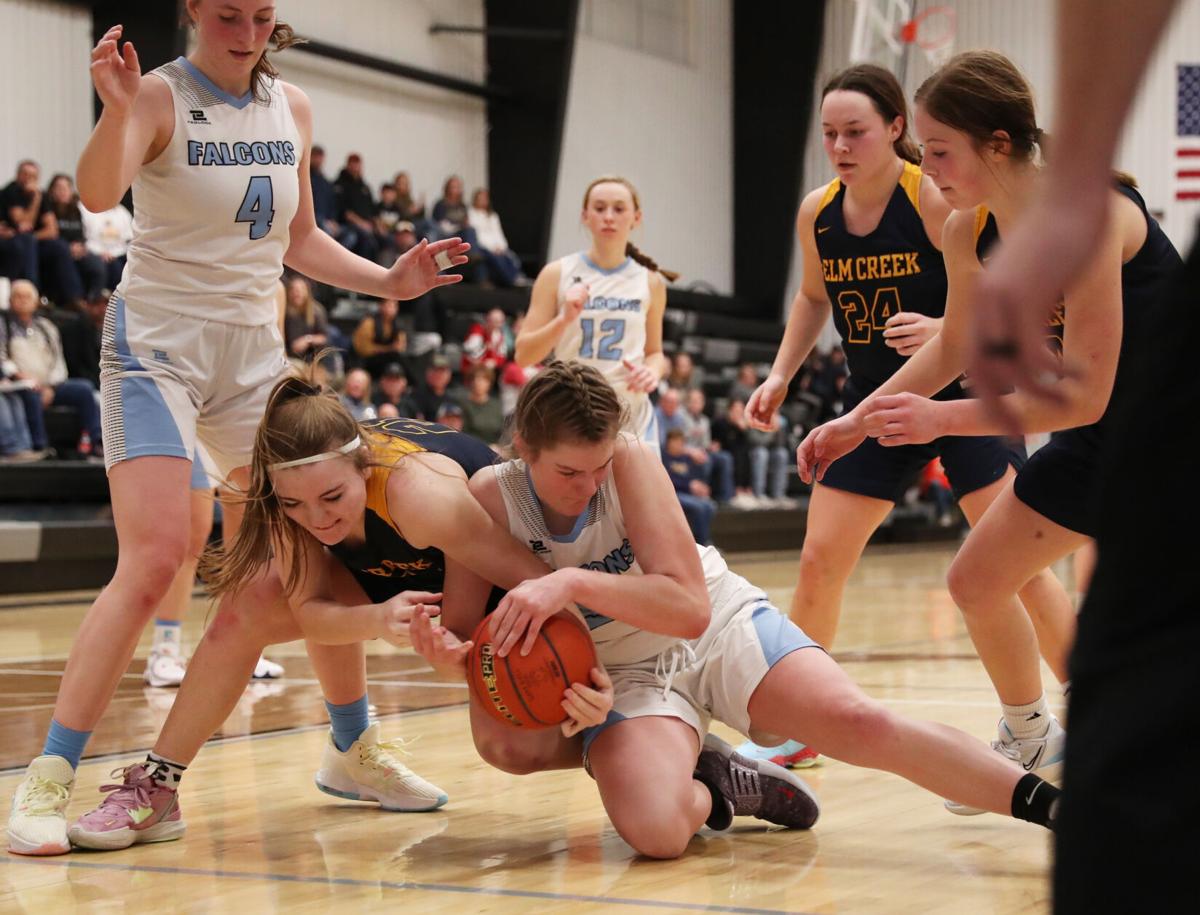 Wilcox-Hildreth girls avoid upset, advance to semifinals in FKC Tournament
