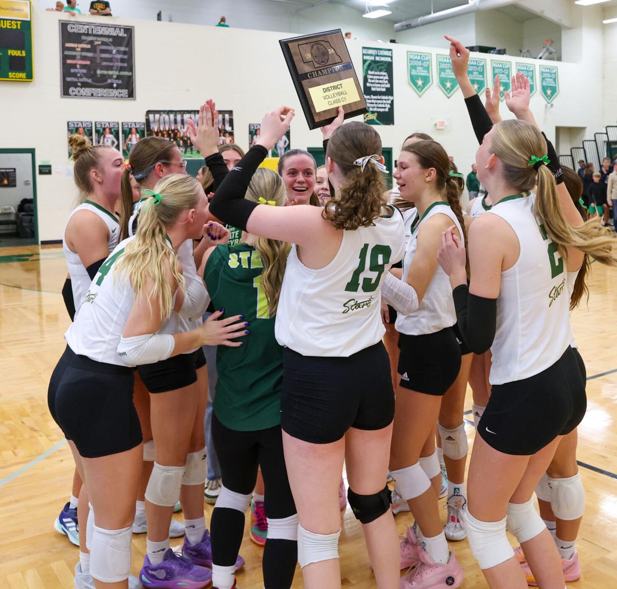 Kearney Catholic makes state after five-set thriller against Chase County