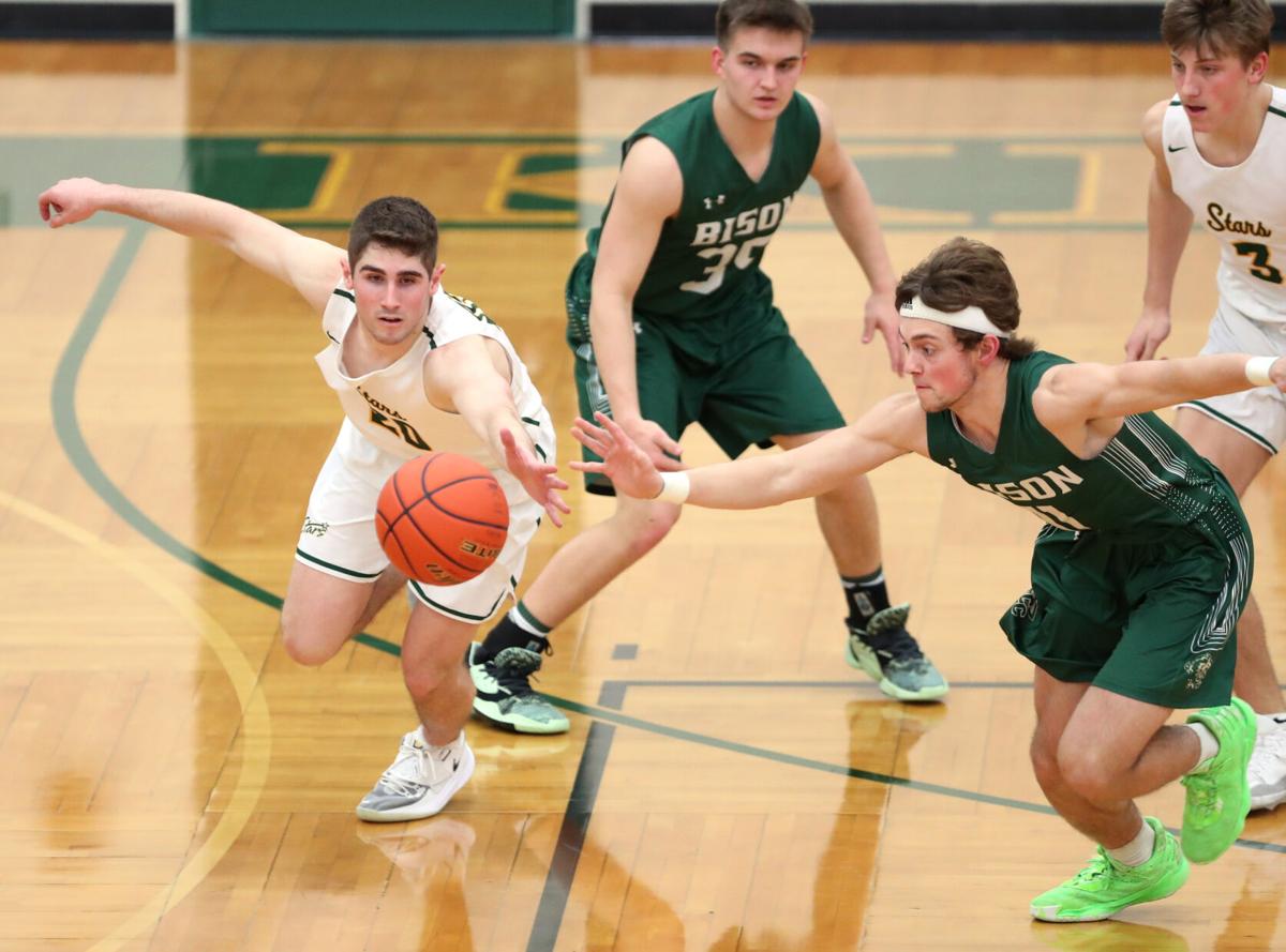 Kearney Catholic lights up Central City to punch ticket to state