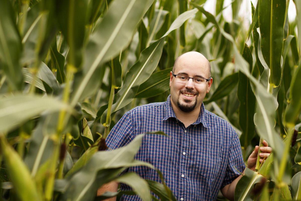UNL researcher helps complete map of corn genome