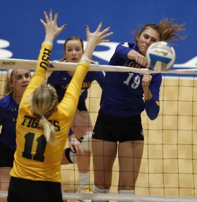 UNK volleyball rolls to win over Fort Hays State
