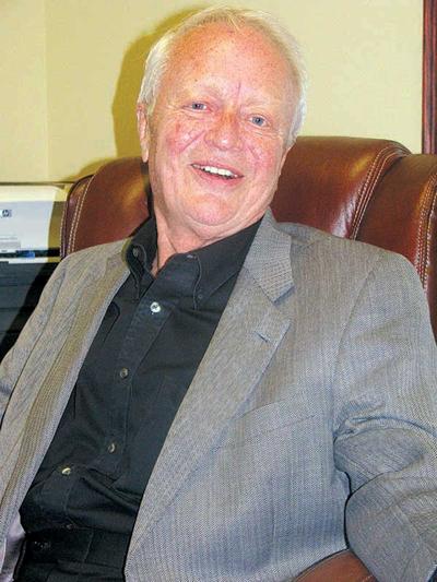 Don Kearney, a 16-year member of City Council, dies at 77