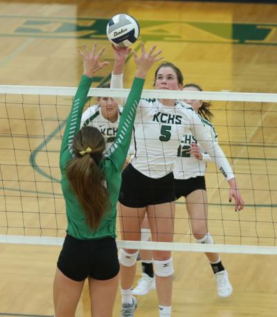 Shamrocks deal aces in win over Stars