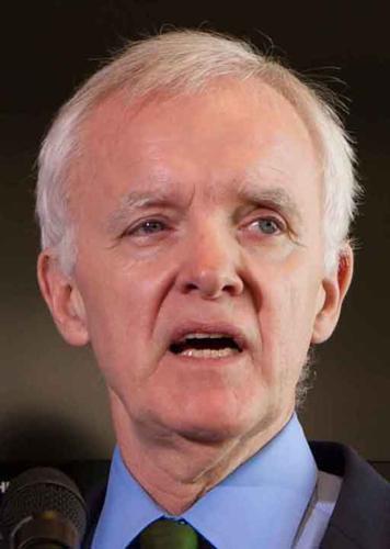 Contrasting campaign styles of Deb Fischer and Bob Kerrey