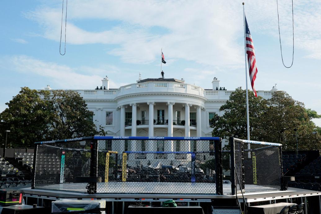 Donald Trump wraps himself in UFC’s bareknuckle image
