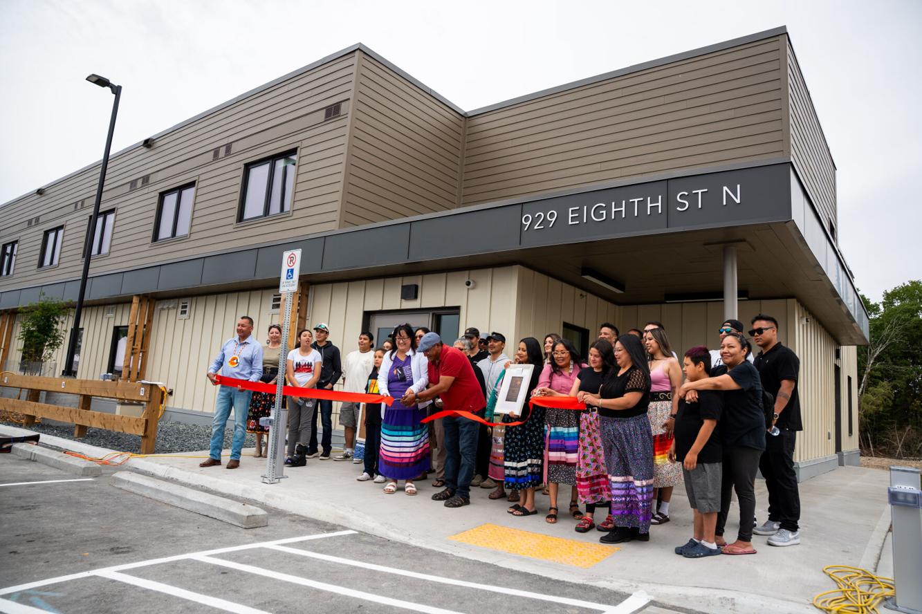 Shoal Lake 40 First Nation opens affordable housing complex in Kenora ...