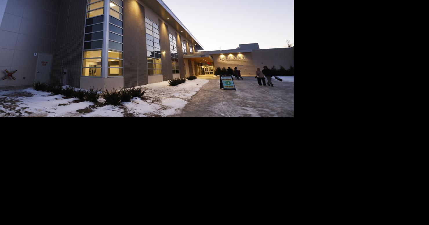 Ribbon-cutting ceremony held for new LakeView Technology Academy in Kenosha