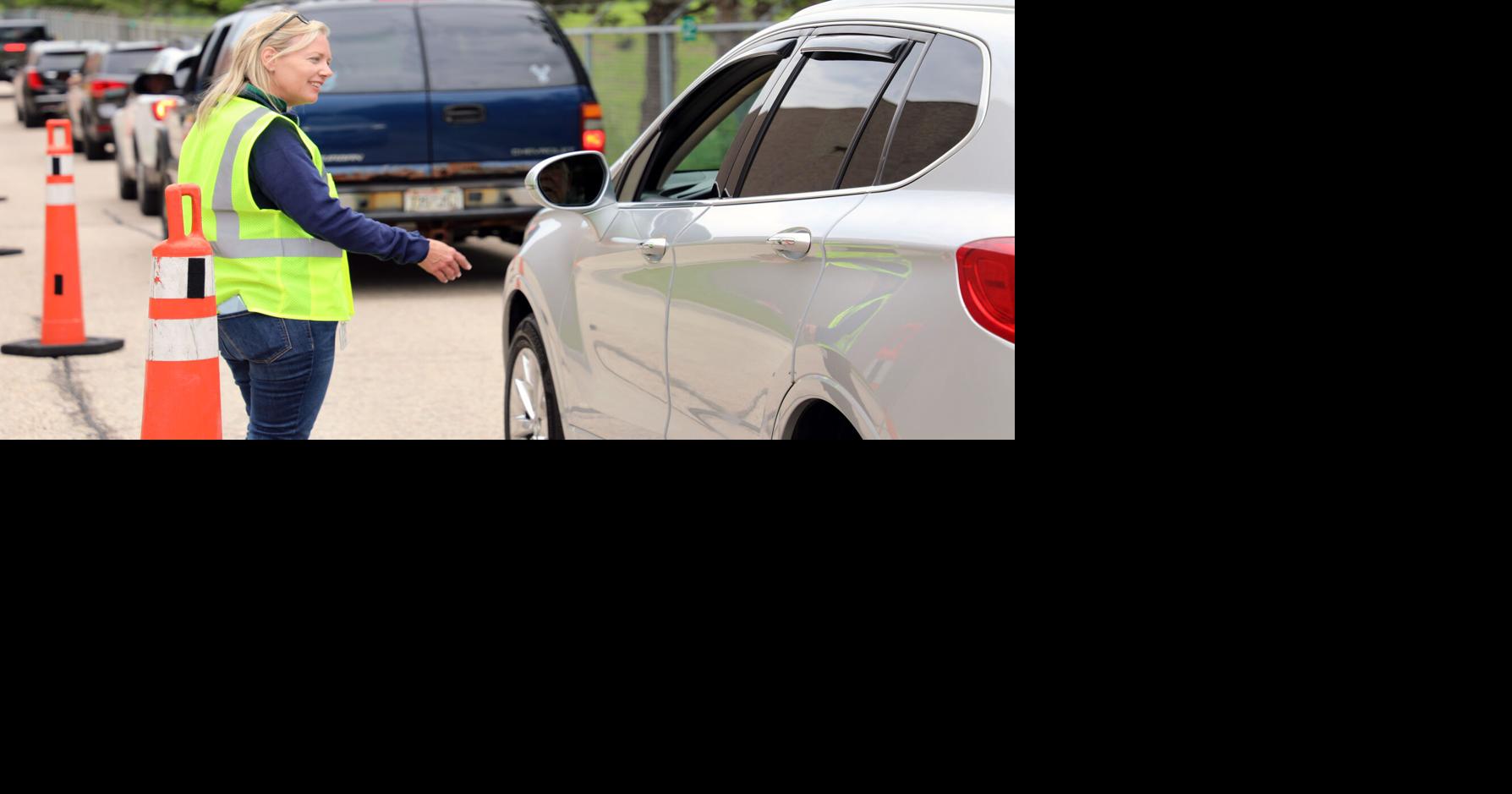 More than 900 vehicles drop off hazardous household waste