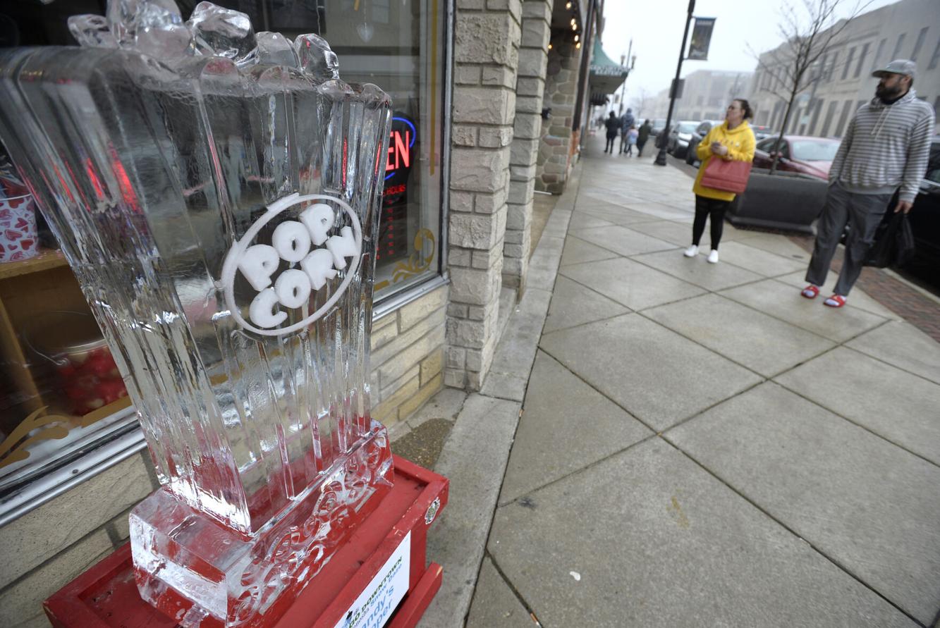Kenosha Snow Daze ice festival draws crowd to Downtown