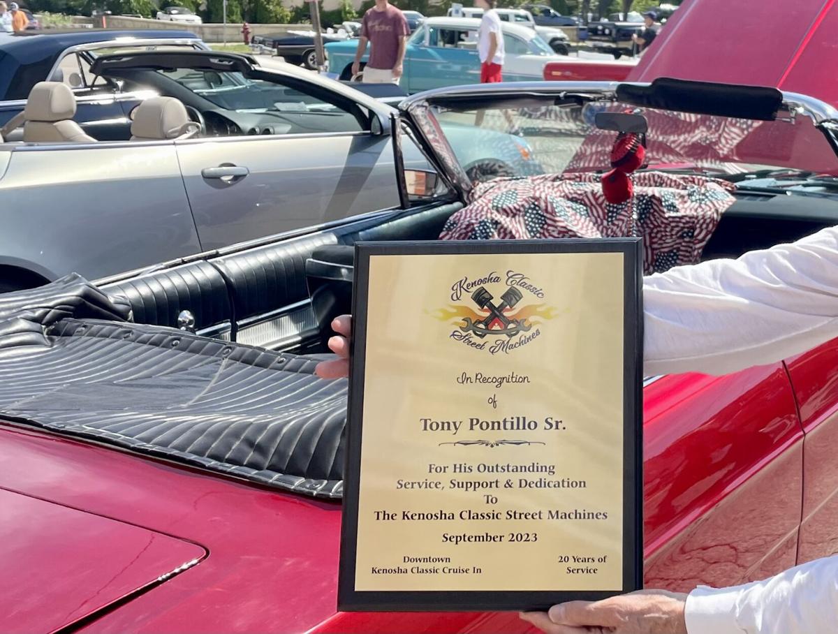 Kenosha Downtown Car Show draws thousands of cars, visitors